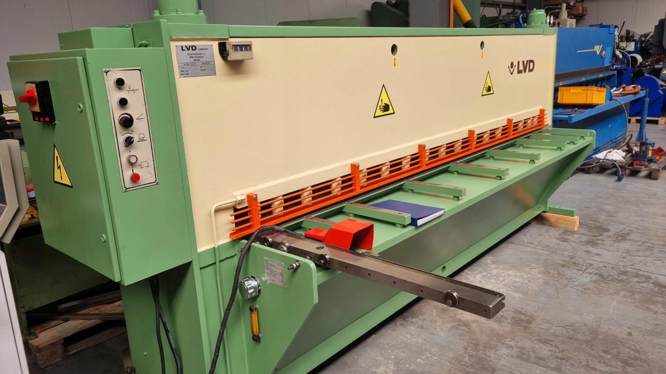 Gilotyny i nożyce do blach